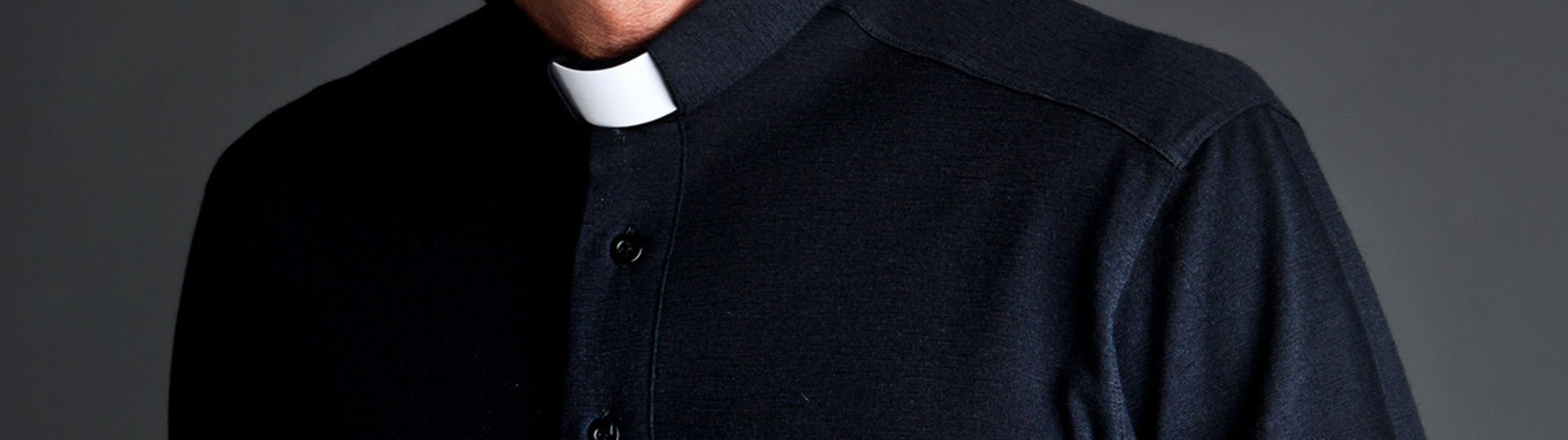 VIRAL: Sacerdote no quería usar alzacuellos tras escándalo de abusos y ...